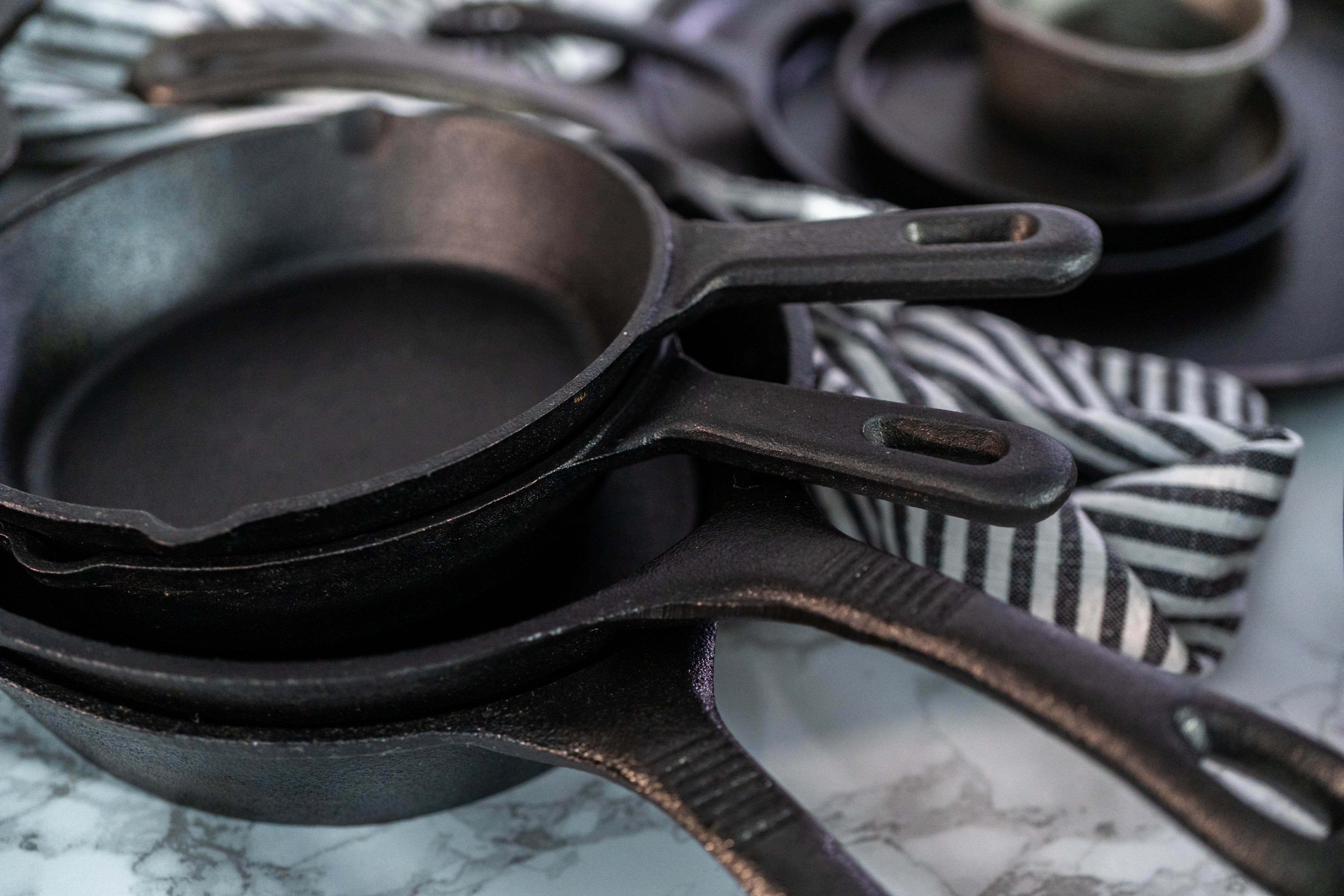 A Perfect Guide on Restoring and Reviving Old Cast Iron Pans – heyhey